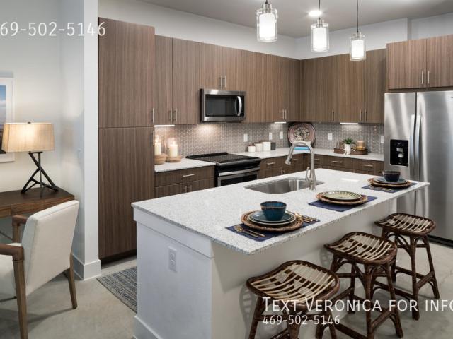 2 BR, 2 BA Apartment 4009 Sabio Dr Austin, TX 78749