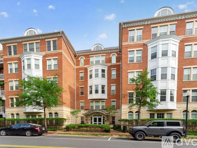 2 BR, 2 BA Apartment 400 Cameron Station Blvd, Unit 421, Alexandria, VA 22304