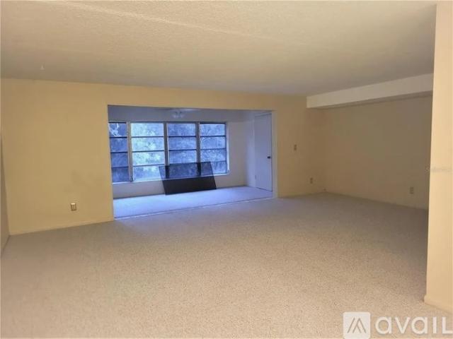 2 BR, 2 BA Apartment 400 El Camino Drive, Unit 203, Winter Haven, FL 33884