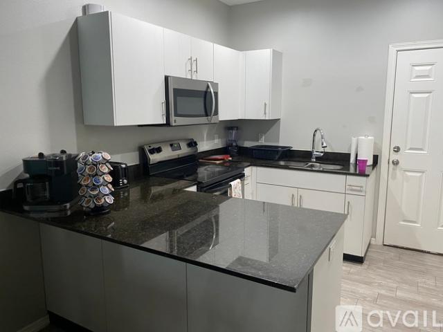 2 BR, 2 BA Apartment 4017 Whitewing Avenue, Unit 1, Edinburg, TX 78539