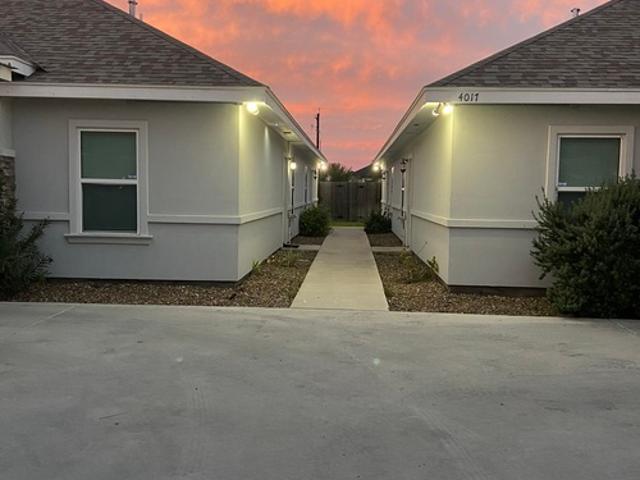 2 BR, 2 BA Apartment 4017 Whitewing Avenue, Unit 3, Edinburg, TX 78539