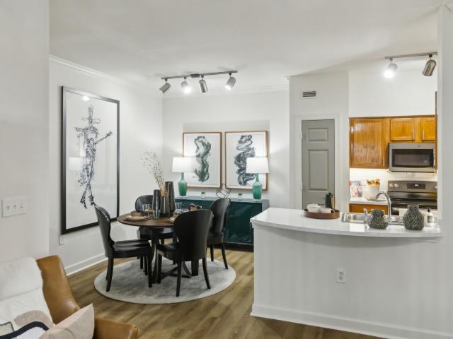 2 BR, 2 BA Apartment 401 West Pasadena Boulevard Unit 822, Deer Park, TX 77536