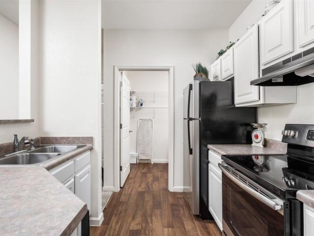 2 BR, 2 BA Apartment 401 Augusta Way Unit 1002M, Fort Wayne, IN 46825