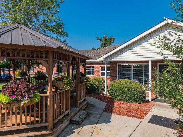 2 BR, 2 BA Apartment 401 College Dr NE Unit 17, Hanceville, AL 35077