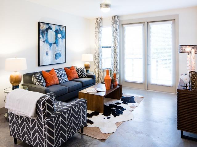 2 BR, 2 BA Apartment 4020 Gilbert Avenue Unit 311, Dallas, TX 75219