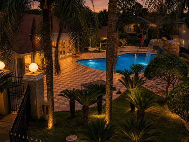 2 BR, 2 BA Apartment 4034 Highway 6 S Unit 2014, Houston, TX 77082