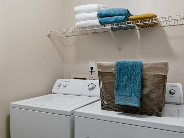 2 BR, 2 BA Apartment 407 Guilford College Road Unit 429D, Greensboro, NC 27409