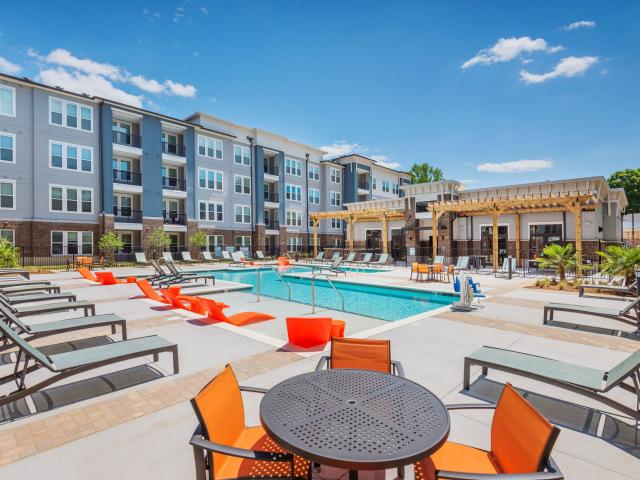 2 BR, 2 BA Apartment 404 Gallop Ln Unit 1202, Charlotte, NC 28213
