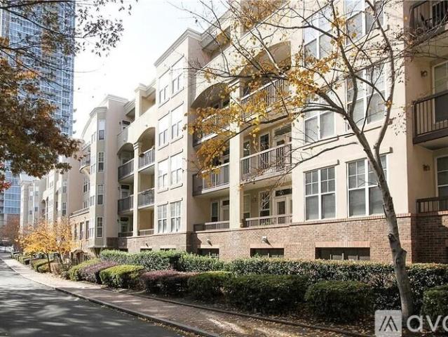 2 BR, 2 BA Apartment 405 West 7th Street, Unit 410, Charlotte, NC 28202