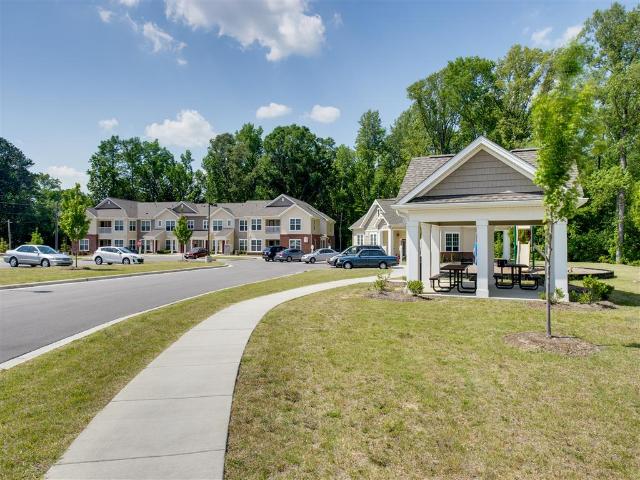 2 BR, 2 BA Apartment 405 Winslow Pointe Drive Unit 2 beds, 2 baths, $633, Greenville, NC 27834