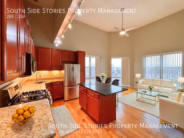 2 BR, 2 BA Apartment 405 E. Oakwood Blvd Chicago, IL 60653
