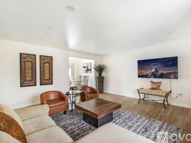 2 BR, 2 BA Apartment 405 Nobel Ave, Unit C, Santa Ana, CA 92707