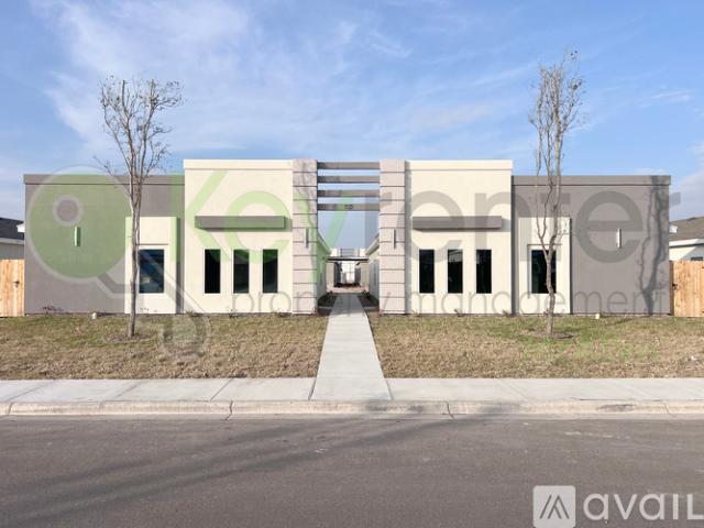 2 BR, 2 BA Apartment 4104 Walnut Ave, Unit 4, McAllen, TX 78501