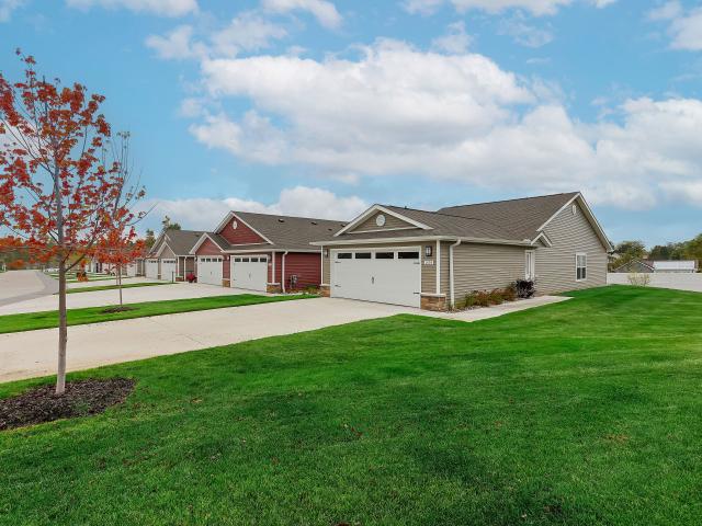 2 BR, 2 BA Apartment 4106 Red Willow Drive Unit 1597L, Holt, MI 48842
