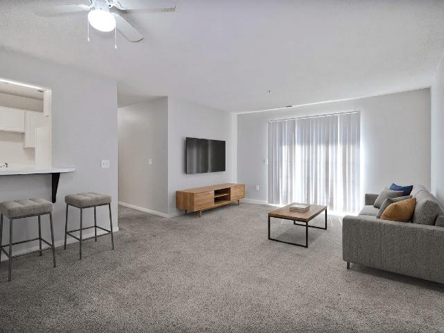 2 BR, 2 BA Apartment 4130 W Michigan Ave Unit 4014 07, Kalamazoo, MI 49006