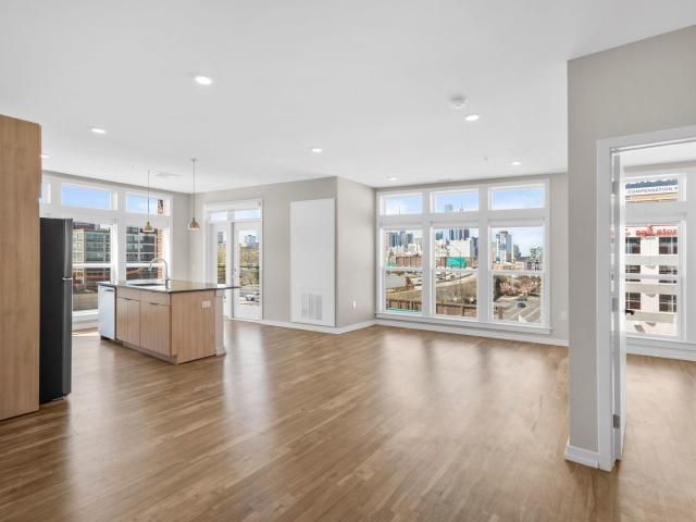 2 BR, 2 BA Apartment 417 Callowhill Street Unit 631, Philadelphia, PA 19123