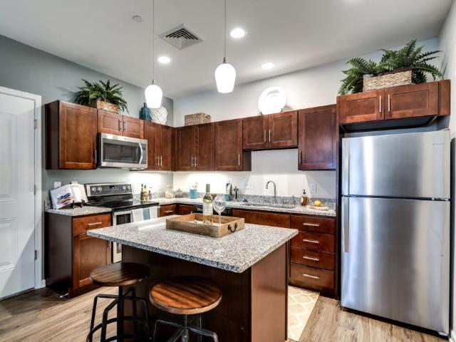 2 BR, 2 BA Apartment 415 Center Pointe Drive Unit 305, Mechanicsburg, PA 17050