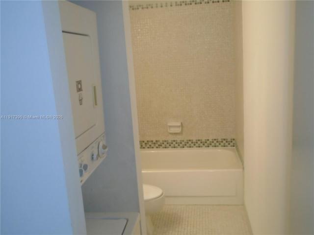 2 BR, 2 BA Apartment 4176 Inverrary Drive, Lauderhill, FL 33319