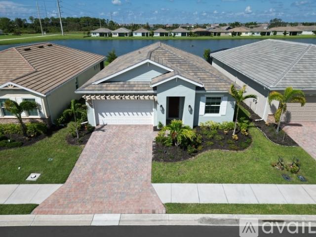 2 BR, 2 BA Apartment 419 Ibiza Lp, Venice, FL 34292