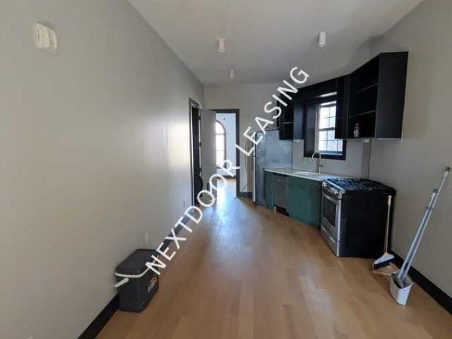 2 BR, 2 BA Apartment 41 Van Wagenen Ave, Jersey City, NJ 07306