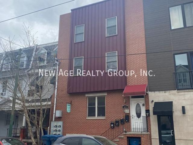 2 BR, 2 BA Apartment 423 N. 40th Street, Philadelphia, PA 19104