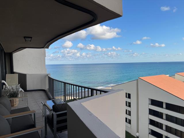 2 BR, 2 BA Apartment 4200 North Ocean Drive, Singer Island, FL 33404