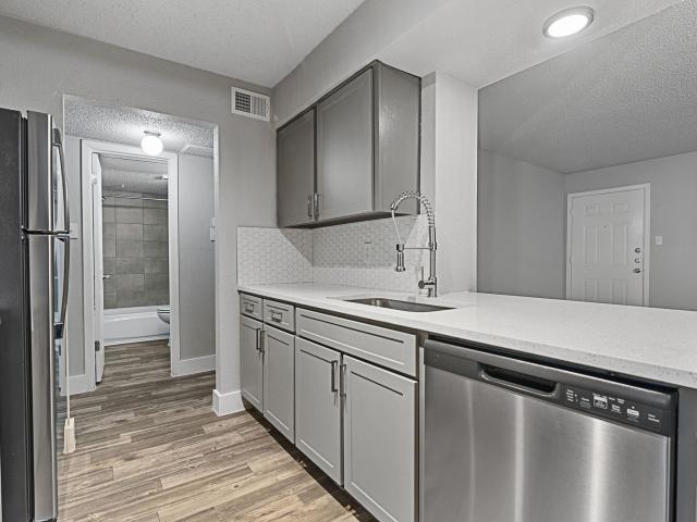 2 BR, 2 BA Apartment 4201 Fairmont Parkway Unit 4808, Pasadena, TX 77504