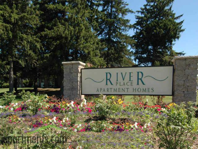 2 BR, 2 BA Apartment 4201 West Hawthorne Trace Road Unit 88109, Milwaukee, WI 53209