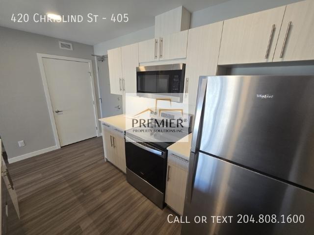 2 BR, 2 BA Apartment 420 Chrislind St, Winnipeg, MB R2C 5W4