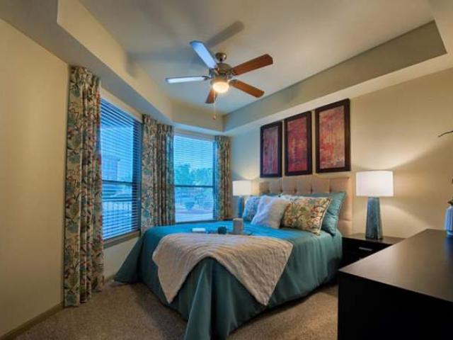 2 BR, 2 BA Apartment 4225 E McDowell Rd, Phoenix, AZ 85008