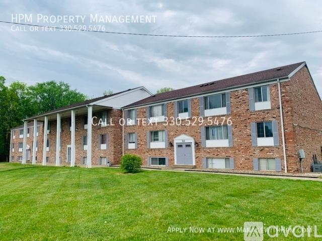 2 BR, 2 BA Apartment 4227 Middlebranch Ave NE, Unit 4, Canton, OH 44705