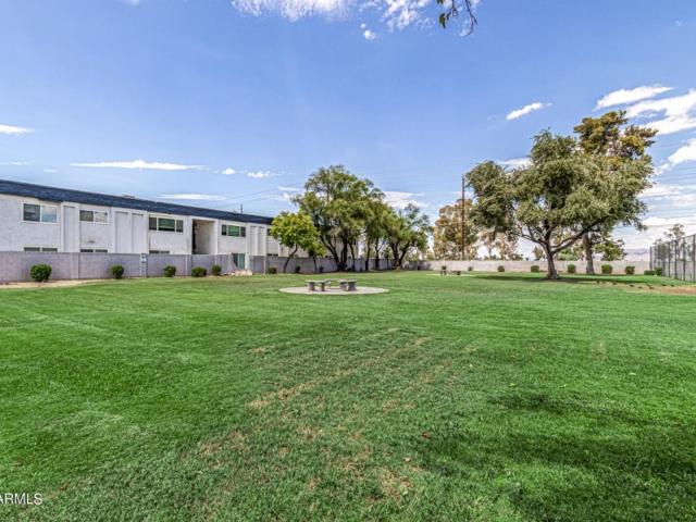 2 BR, 2 BA Apartment 424 W. Brown Road, Mesa, AZ 85201
