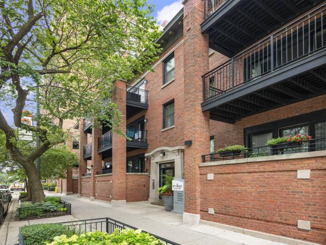 2 BR, 2 BA Apartment 425 West Belmont Avenue Unit 211B, Chicago, IL 60657