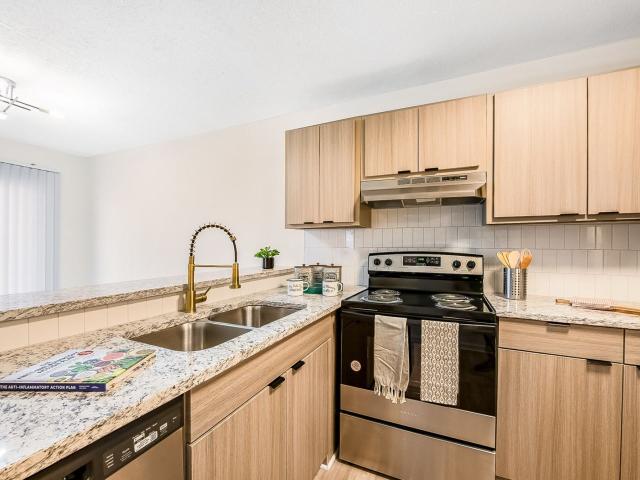2 BR, 2 BA Apartment 4260 Brownsboro Rd Unit G G31, Winston Salem, NC 27106
