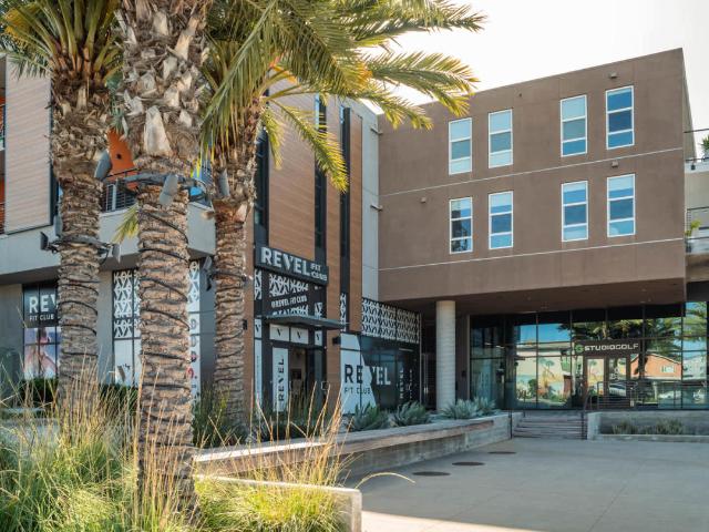 2 BR, 2 BA Apartment 4275 Mission Bay Drive Unit 407, San Diego, CA 92109