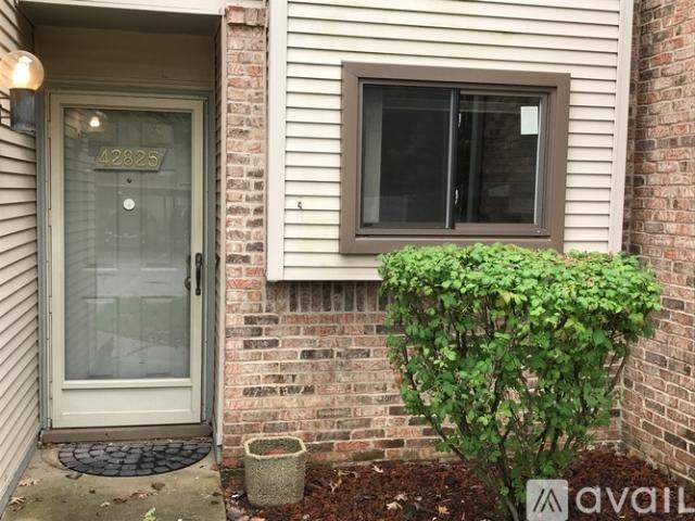 2 BR, 2 BA Apartment 42825 Lilley Pointe Dr, Unit 42825, Canton, MI 48187