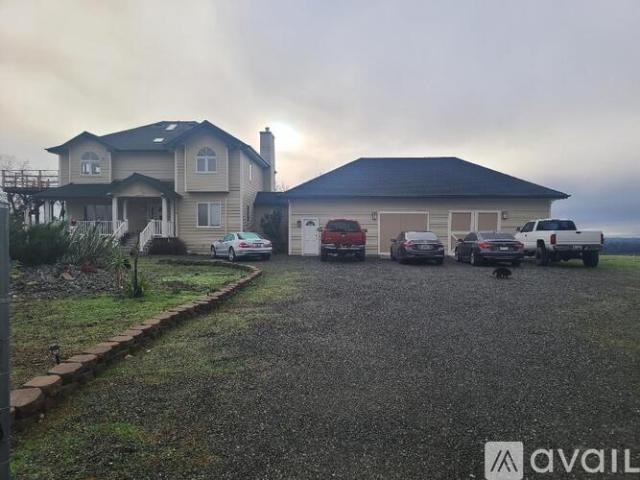 2 BR, 2 BA Apartment 4304 Leal Drive, Unit 1 2/1, Lakeport, CA 95453
