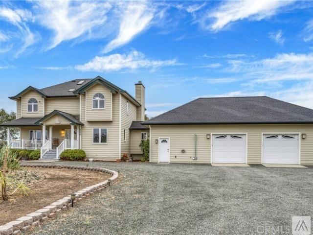 2 BR, 2 BA Apartment 4304 Leal Drive, Unit 2, Lakeport, CA 95453