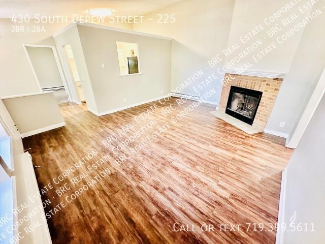 2 BR, 2 BA Apartment 430 South Depew Street, Lakewood, CO 80226