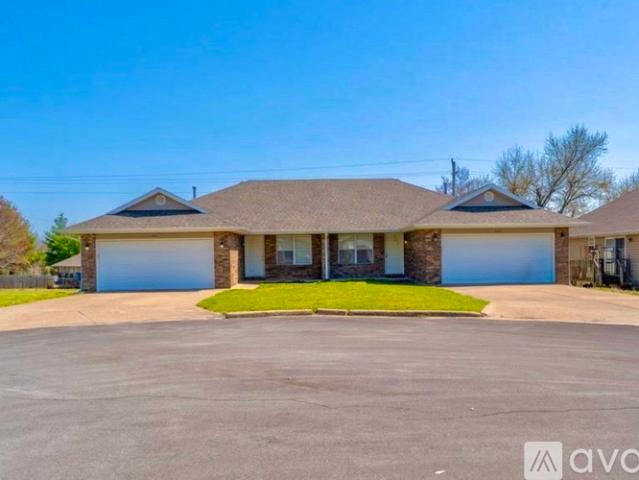 2 BR, 2 BA Apartment 4314 Morgan Court, Ozark, MO 65721
