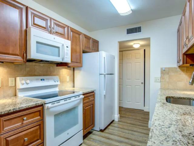 2 BR, 2 BA Apartment 431 Southeast 13th Court Unit B101, Deerfield Beach, FL 33441