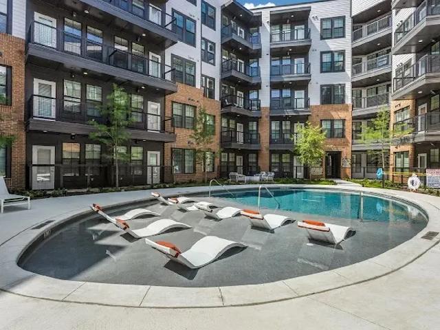 2 BR, 2 BA Apartment 4323 S Congress Ave, Austin, TX 78745