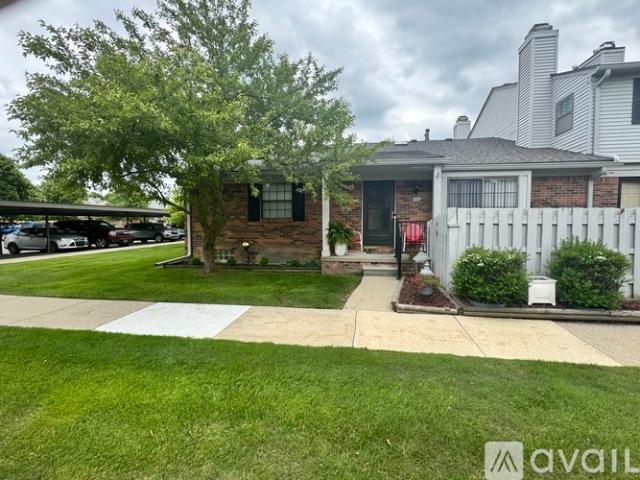 2 BR, 2 BA Apartment 43598 W ARBOR WAY DRIVE, Unit 111/Building 14, Canton, MI 48188