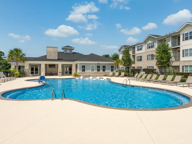 2 BR, 2 BA Apartment 436 Hawthorne Loop Road Unit 411 203, Leland, NC 28451