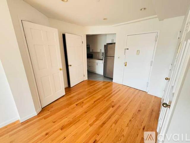 2 BR, 2 BA Apartment 43 18 Robinson Street, Unit 4B, Queens County, NY 11355