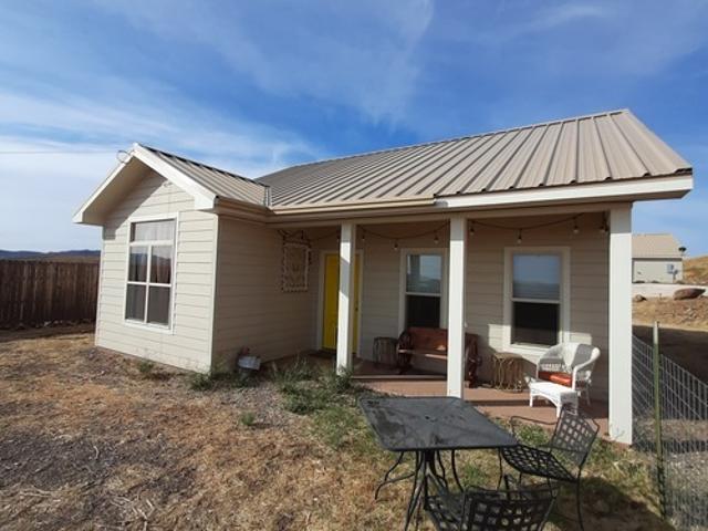 2 BR, 2 BA Apartment 4 Peters Lane, Alpine, TX 79830