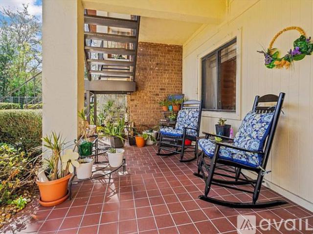 2 BR, 2 BA Apartment 542 Belltower Avenue, Unit Building 1 END UNIT, Deltona, FL 32725