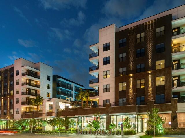 2 BR, 2 BA Apartment 5454 Washington Ave Unit 1523, Houston, TX 77007