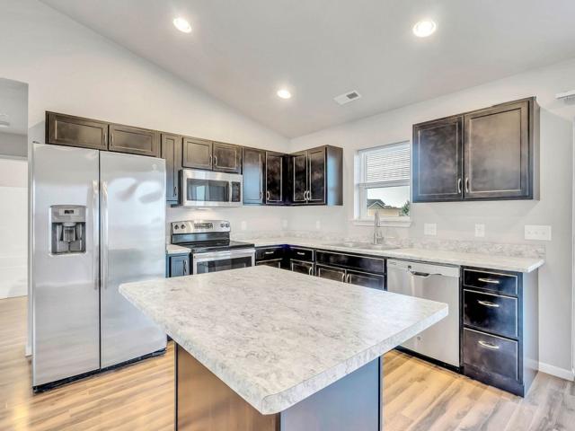 2 BR, 2 BA Apartment 5480 Summerland Drive Unit 5482, Waterloo, IA 50701