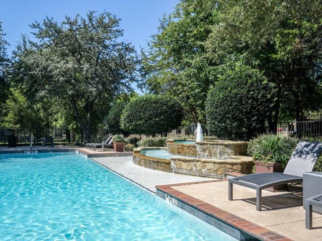 2 BR, 2 BA Apartment 5501 Naaman Forest Boulevard Unit 2636, Garland, TX 75044